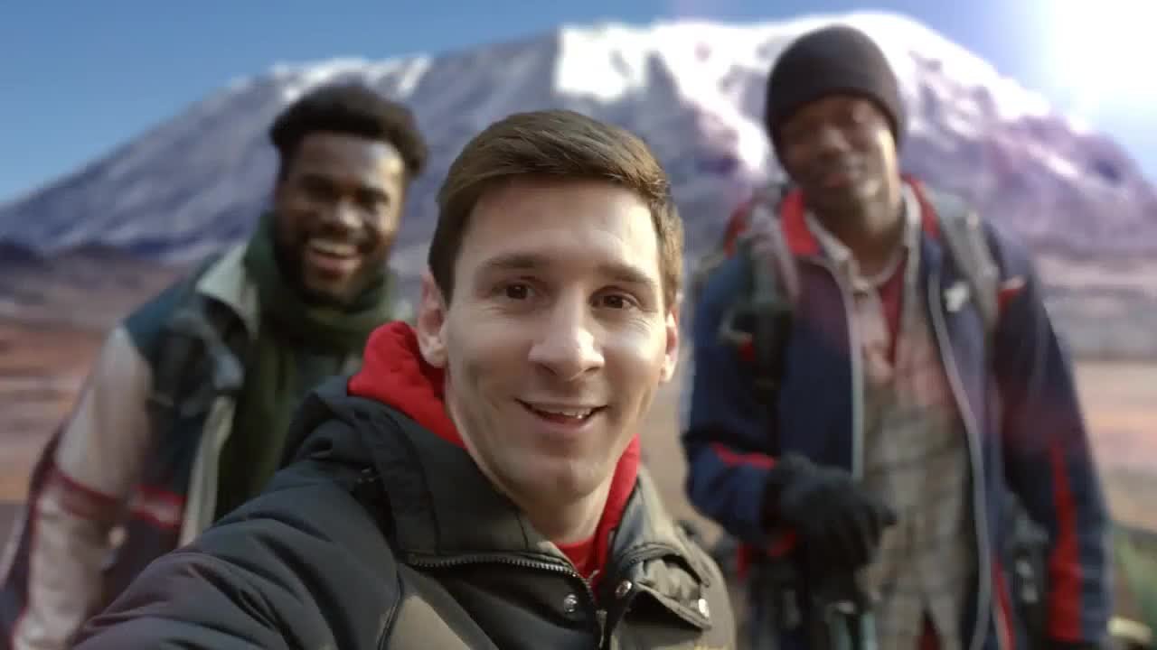 Comercial: Kobe x Messi (The Selfie Shootout) | oFrasco